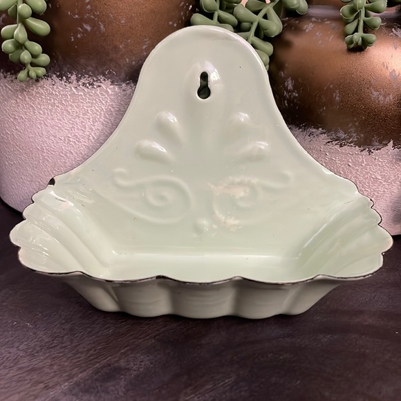 Bath | Vintage Rustic Soap Dish | Poshmark